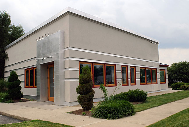 Exterior Commercial Cleaning: Clean Up Your Business with Softwashing ...